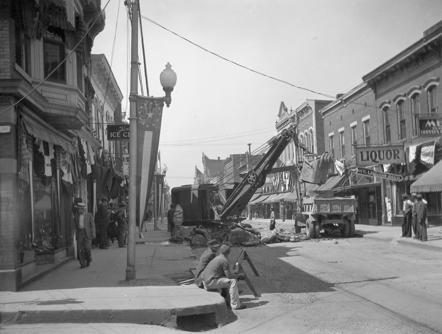 Paris, KY - Photo Scrapbook